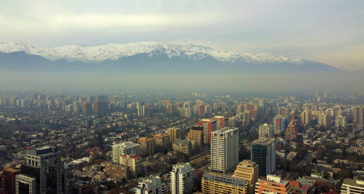Imagenes aereas de la comntaminacion en la capital – Calev Consulting Spa
